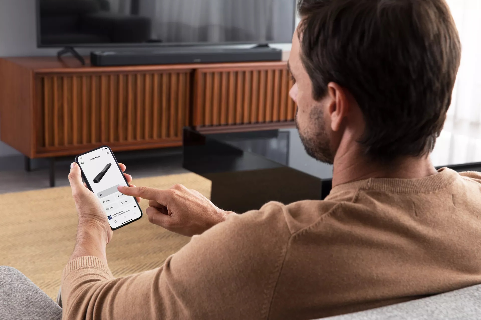 What Is a Smart Speaker and How Does It Work? | Bose